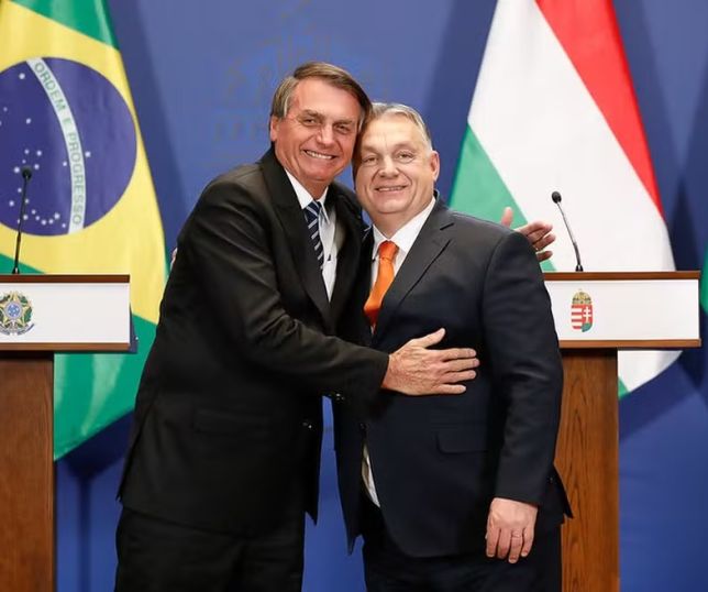 Notícias Moraes Dá 48h Para Bolsonaro Explicar Por Que Passou Duas